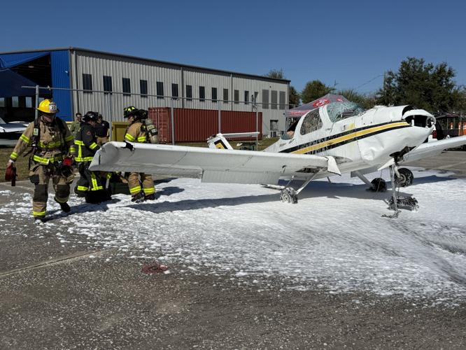 Fake plane crash offers training scenarios | News | yoursun.com