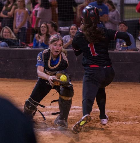 Pirates comeback falls short against Tarpons | News Archives | yoursun.com
