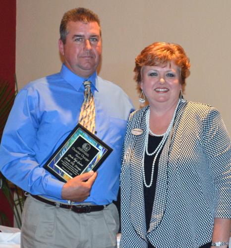 Chamber of Commerce awards highlight banquet | Newsarchives | yoursun.com