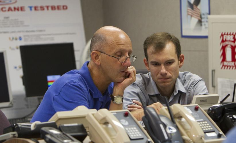 School bus brings dogs to summer camp | News Archives | yoursun.com