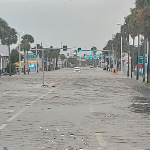 Hurricane Idalia brings storm surges, flooding to Clearwater Beach, other Pinellas barrier ...