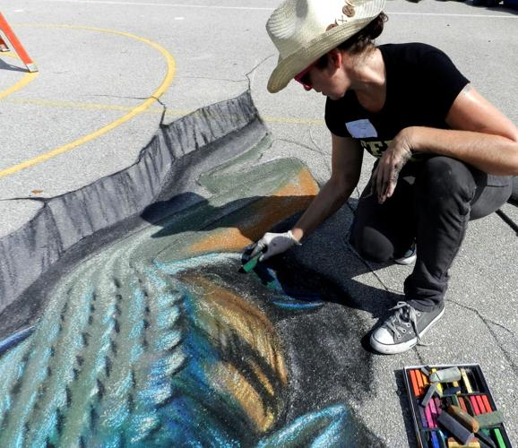 Janie Howard Wilson blacktop ‘broken’ by 3D art | Newsarchives | yoursun.com