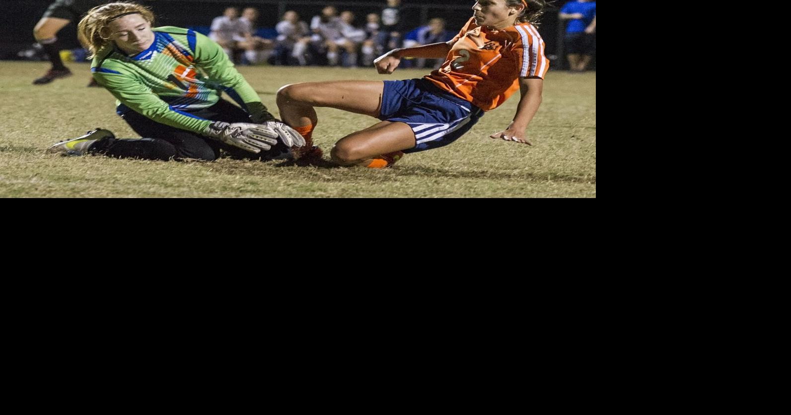 Manta girls blank Tarpons | News Archives | yoursun.com