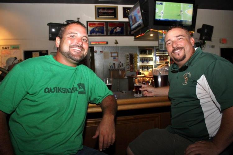 Post members relax at AMVETS 312 | News Archives | yoursun.com