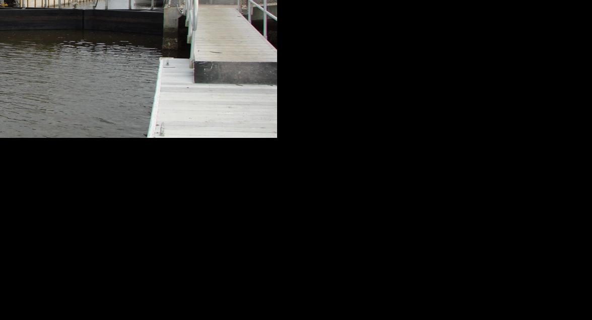 Remote control for boat lock? Topic resurfaces as meeting discussion ...