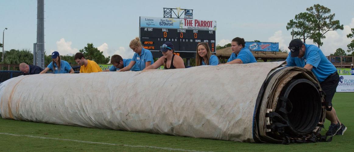A Game in the Life: Stone Crabs Grounds crew | News Archives | yoursun.com
