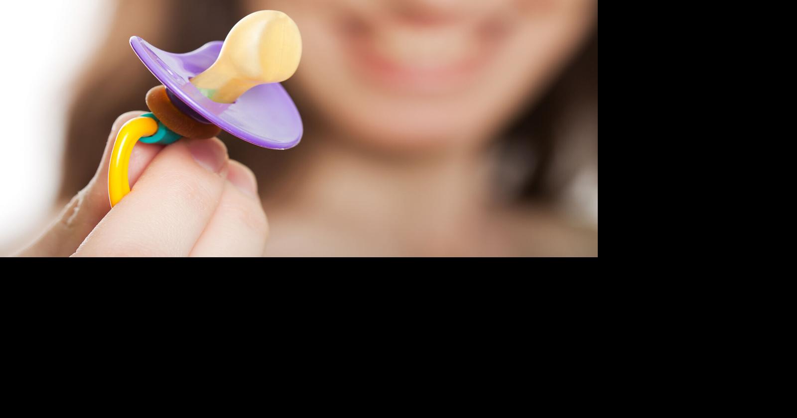 New pacifier monitors electrolytes in newborns | Daily Break | yoursun.com