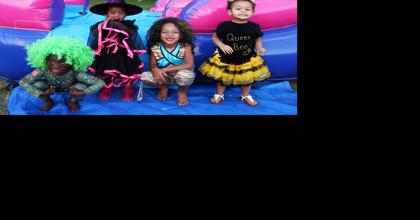 Showing off costumes at ‘Trunk ‘n’ Treat’ | News Archives | yoursun.com