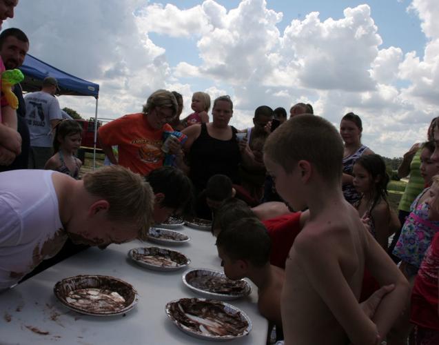 Frostproof kids enjoy back-to-school Splash Bash | Newsarchives ...