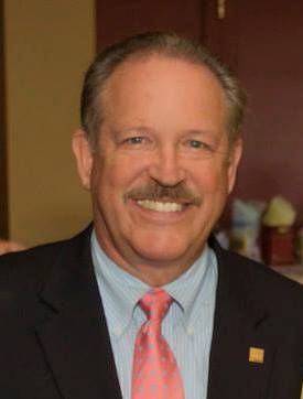 Pastor moves on to new chapter in life | News Archives | yoursun.com