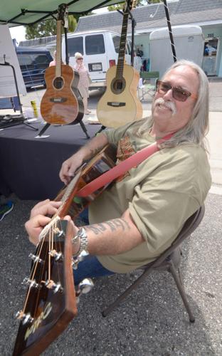 Rotary's Art Festival a hit on West Dearborn | Features | yoursun.com