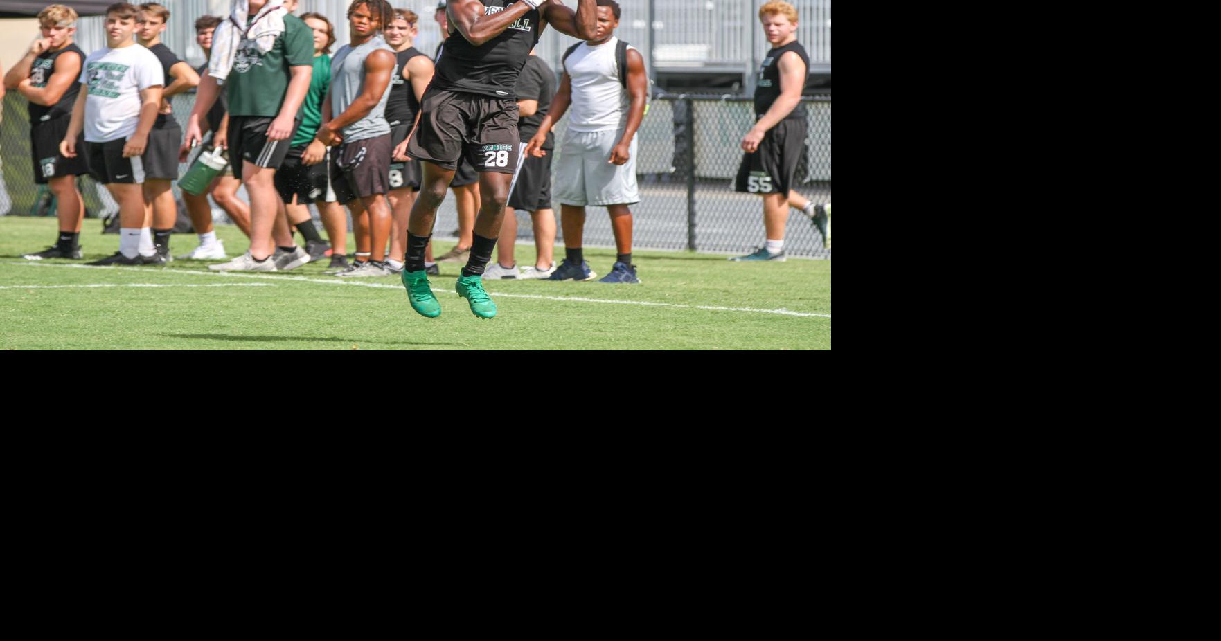 New weapons emerge for Venice football in 7-on-7 tournament | Sports ...