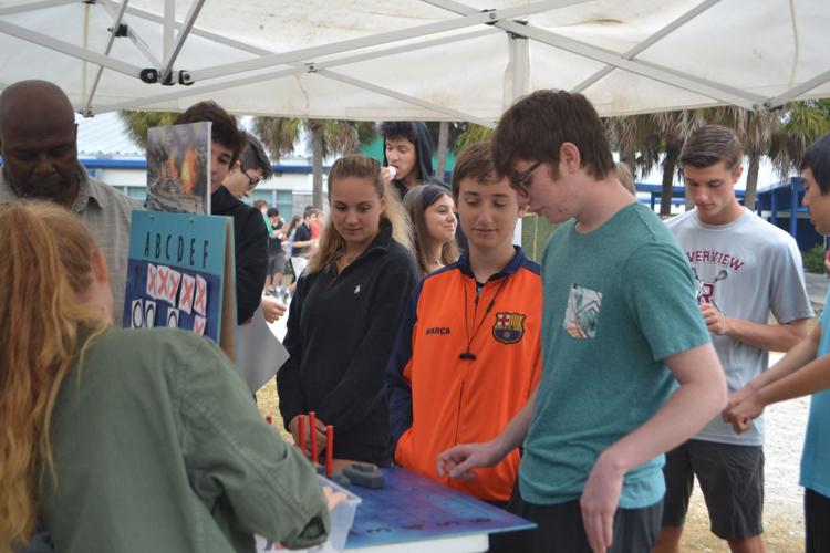 Pine View students simulate World War I era | News Archives | yoursun.com