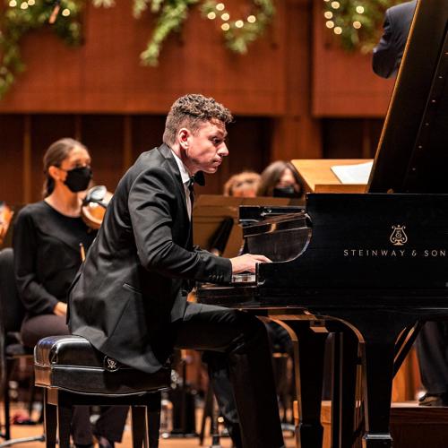 Concert pianist Dominic Cheli tells tales of lust, loss | Daily Break ...
