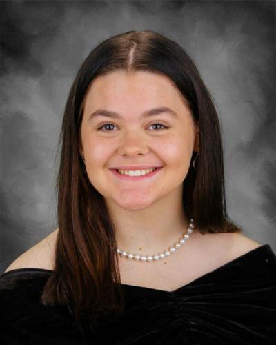 Woman's Club awards scholarships to VHS students | News | yoursun.com