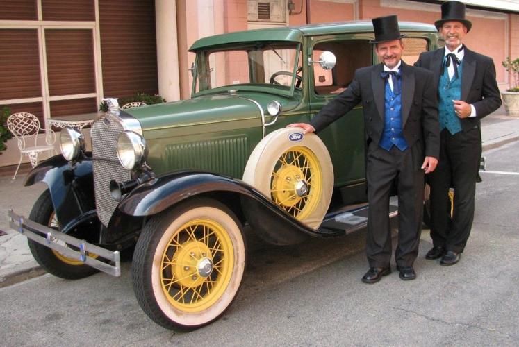Arcadia restaurant’s 1930 Ford, ‘barn-find’ 1955 T-Bird | News Archives ...