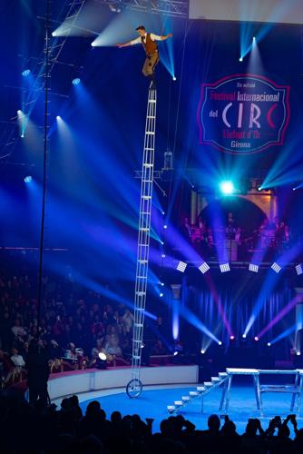 Circus Arts Conservatory presents 'Circus Sarasota Legacy: 25th ...