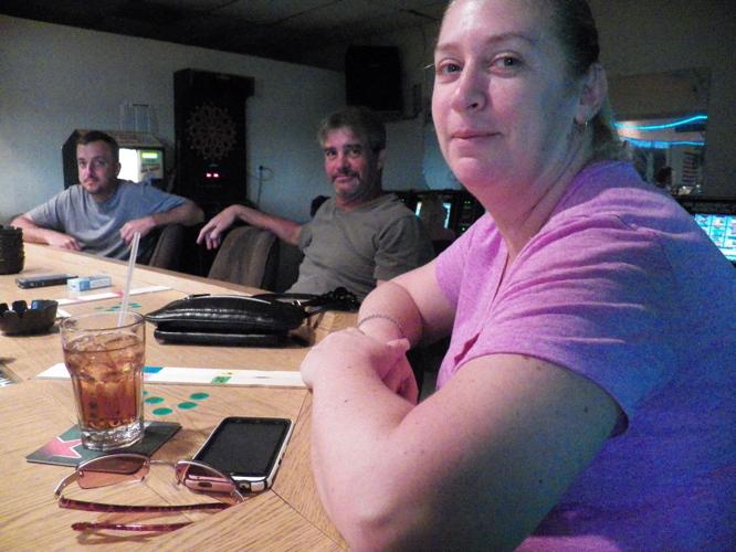 Bingo reinvented through paint sticks | News Archives | yoursun.com