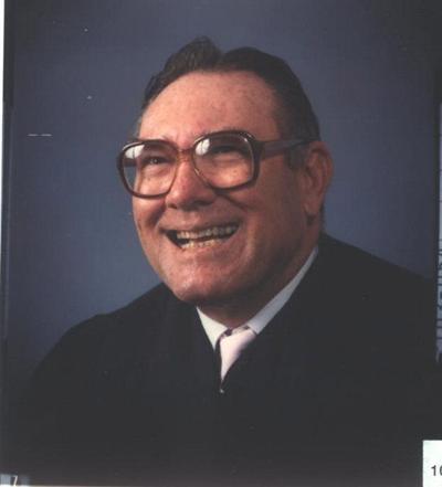 Retired circuit judge Silvertooth dies at 91 | News Archives | yoursun.com