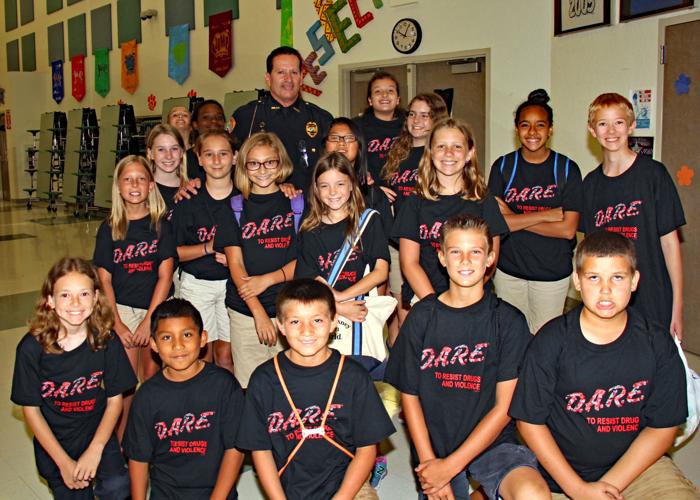 Sallie Jones holds DARE Graduation | News Archives | yoursun.com