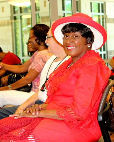 Manley’s healing way honored | Newsarchives | yoursun.com