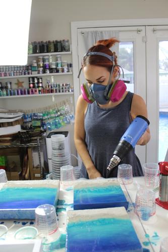 Rachel Wu fell for Gulf beaches and new art medium | News | yoursun.com