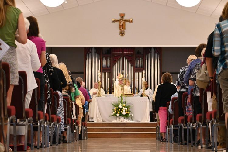 Special Epiphany Mass celebrates new pope | News | yoursun.com