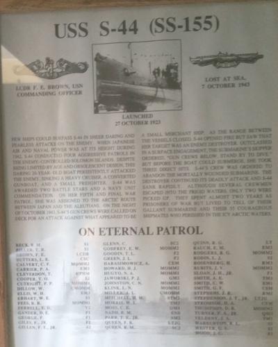 Submarine replica cruises into Placida | News Archives | yoursun.com