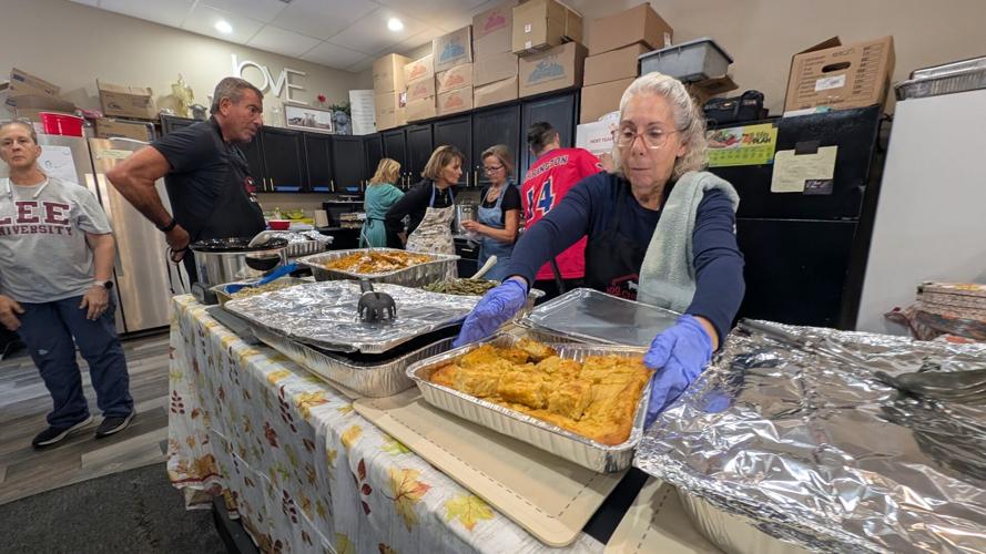 SERVING UP LOVE: Volunteers are the heart of Thanksgiving | News ...