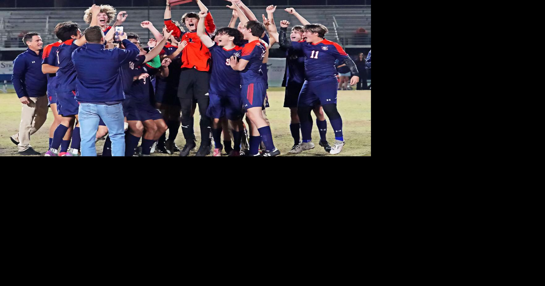 Lemon Bay boys soccer wins first district title since '06 | Sun Preps ...