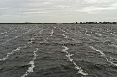 Wind streaks explained | Waterline | yoursun.com