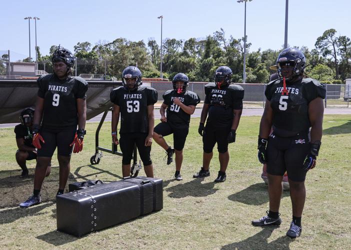 SPRING FOOTBALL: Pirates go big so they won't go home in '24 | Sun ...