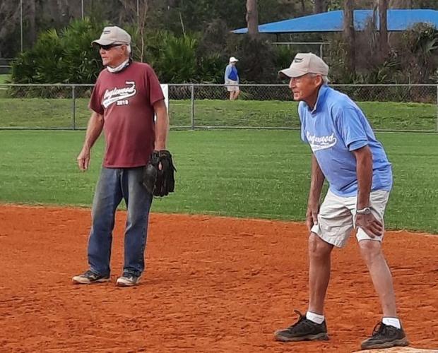 Bronze division softball: Old guys rule | The Daily Sun | yoursun.com