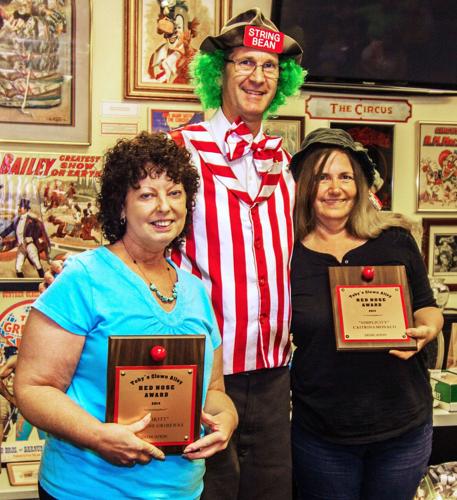 Red Nose Award honors clown pair | Newsarchives | yoursun.com