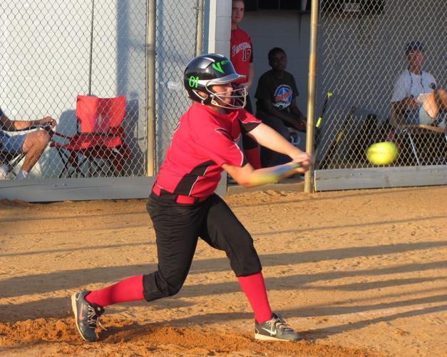 Panthers softball rolls over Avon Park | News Archives | yoursun.com