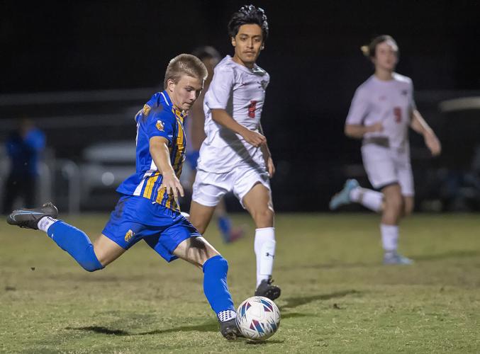 ATHLETES OF THE WEEK: Lemon Bay's Collins, Charlotte's Powell take ...