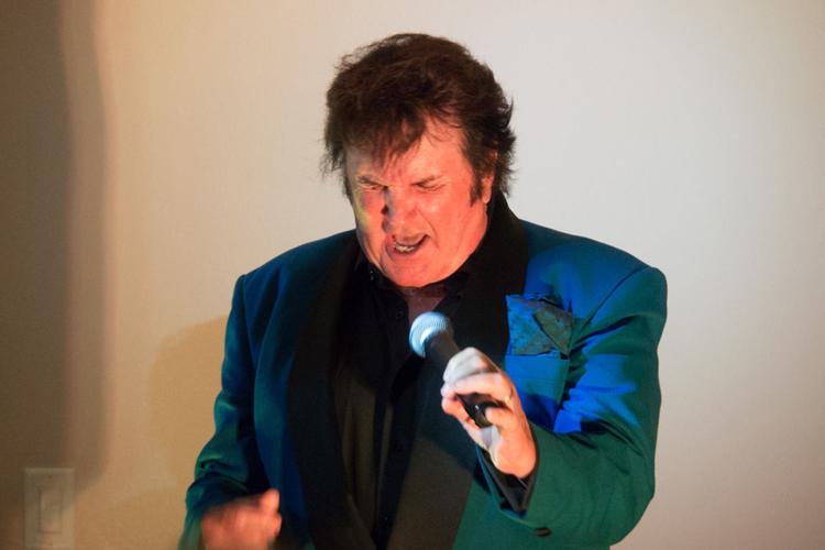 Elvis Wade gives a convincing performance | Newsarchives | yoursun.com