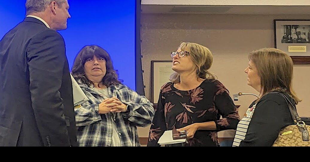 Charlotte County Schools Says Farewell To Educator To Say Hello To New