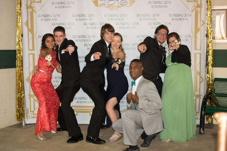DeSoto rolls out the red carpet for this year’s prom | News Archives ...