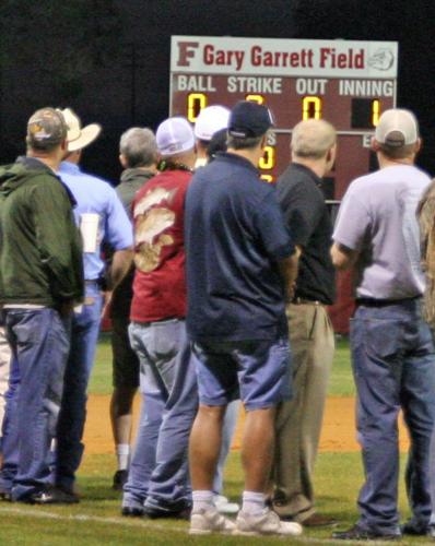 School honors Garrett with field renaming | Newsarchives | yoursun.com