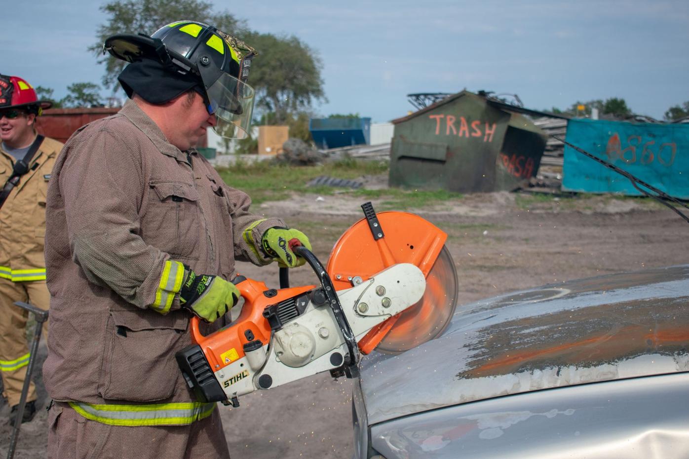 Firefighters complete jaws of life training | News | yoursun.com