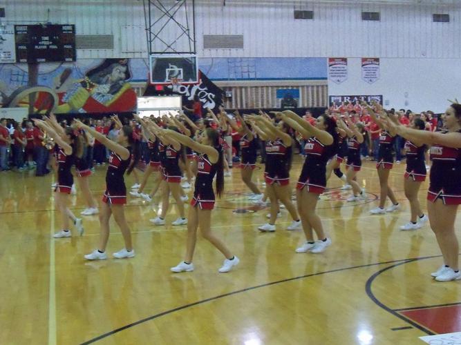 Pirates host first pep rally of the year | News Archives | yoursun.com