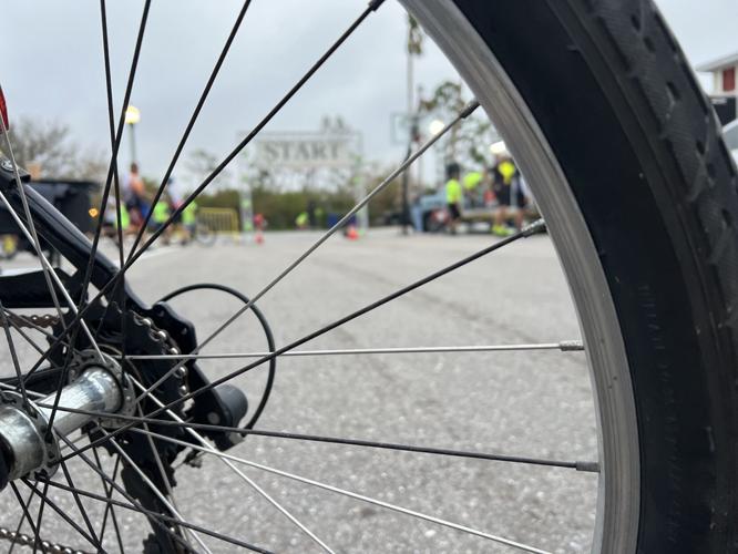 Hundreds tour North Port | News | yoursun.com