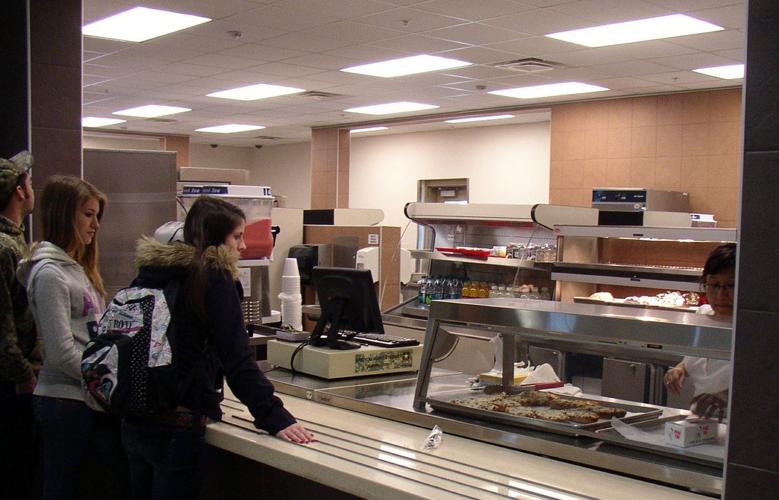 New VHS cafeteria opens | News Archives | yoursun.com