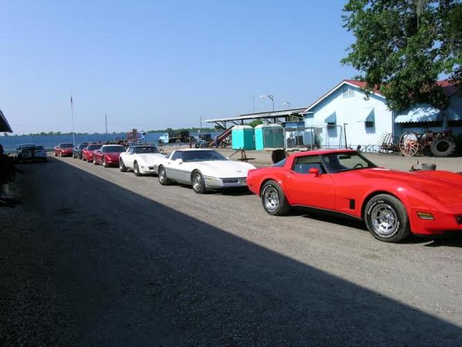 Corvette enthusiasts gather for rallies, shows, autocross ...