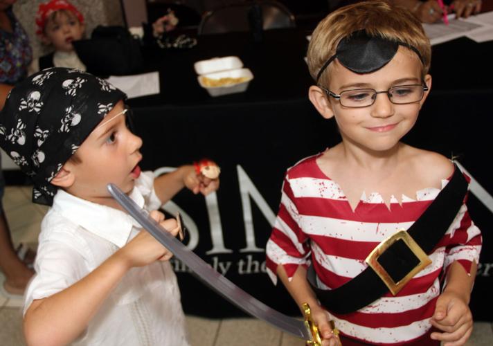Pirates invade Port Charlotte Town Center | News Archives | yoursun.com