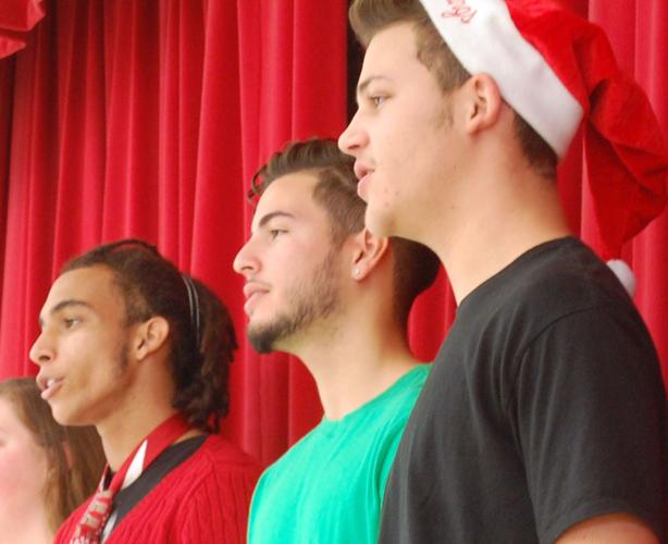 Show chorus serenades businessmen at Avon Park chamber luncheon ...