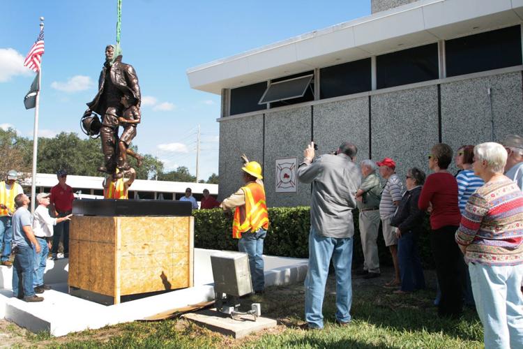 Statue honors volunteer firefighters | Newsarchives | yoursun.com