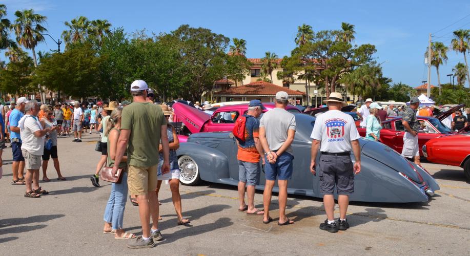 Downtown packed for automobile history | News | yoursun.com