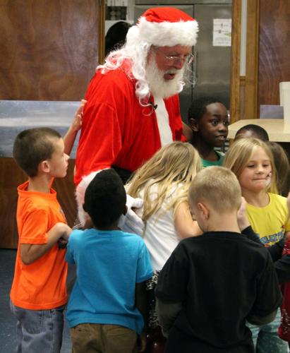 Lady Elks host 15th annual Children’s Christmas Party | Newsarchives ...